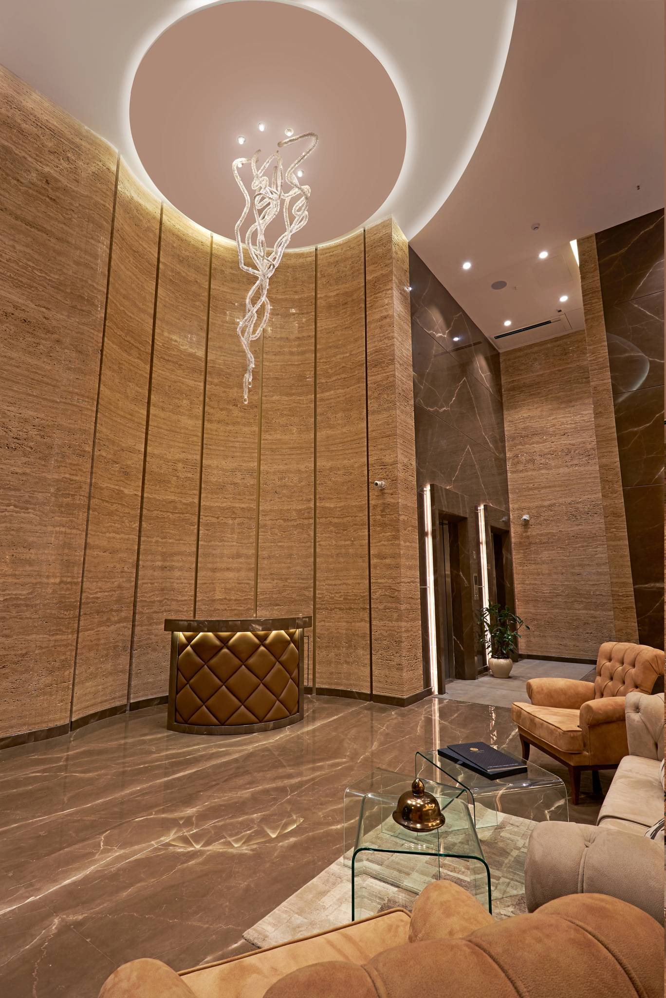 The Queens Necklace – Rhea Mehta